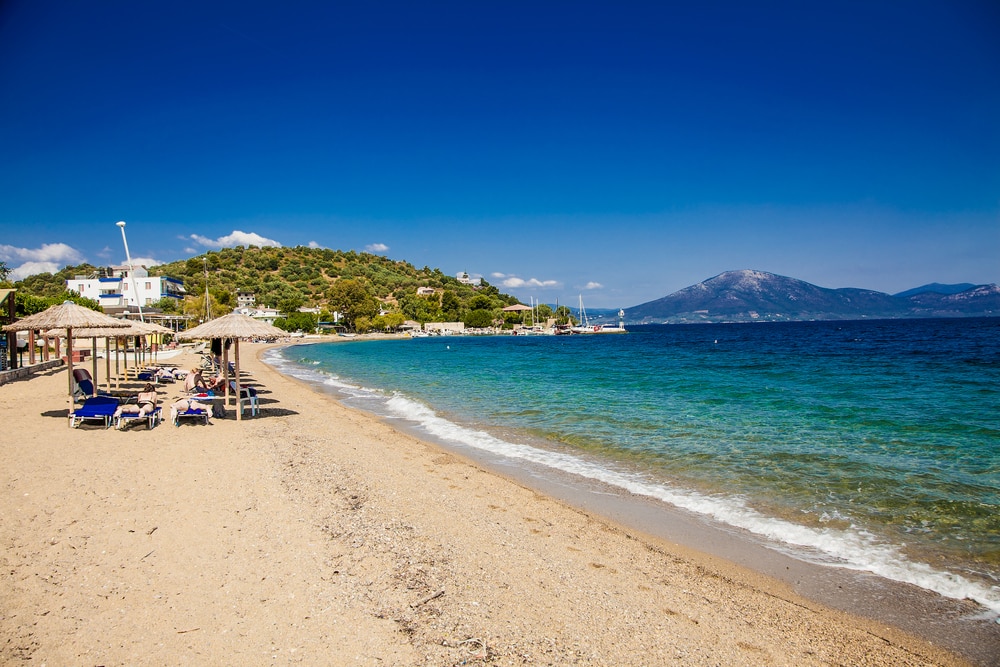 Οι Καλύτερες Παραλίες στην Εύβοια: Ο Απόλυτος Οδηγός