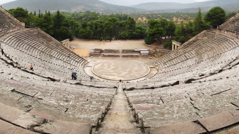 Πελοπόννησος: Ο Απόλυτος Ταξιδιωτικός Οδηγός